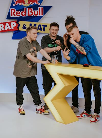 Atutowy, Phunk'ill, Pedro, Wroobel w Red Bull Rap & Mat