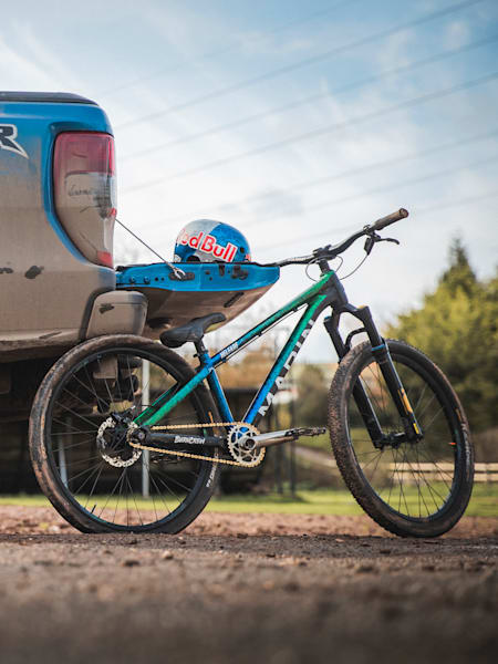Bike Check: Matt Jones' bike from Design and Conquer