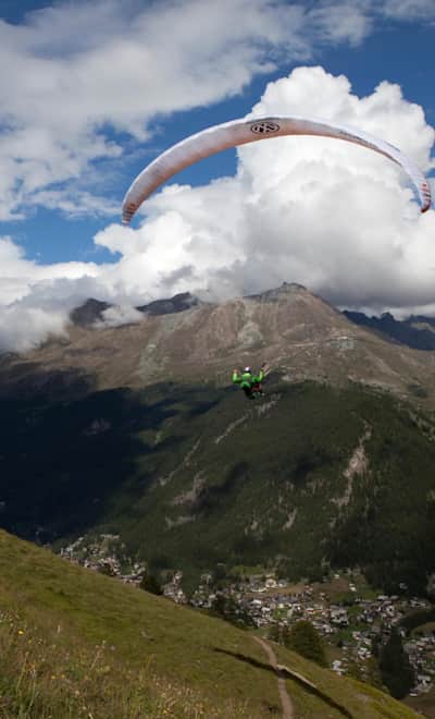 Thomas de Dorlodot: Paragliding – Red Bull Athlete Page