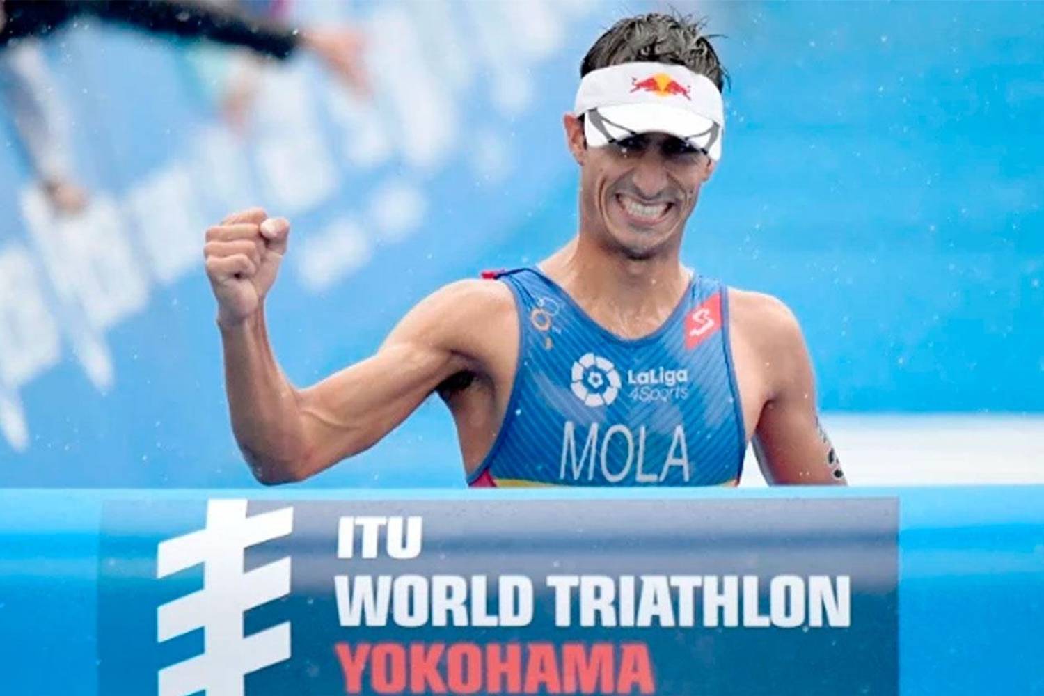 Mario Mola triunfa en Yokohama