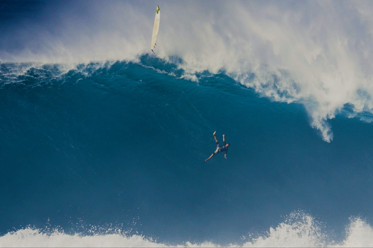 Surfing Jaws: Hit&Run mind-blowing wipeouts | Red Bull