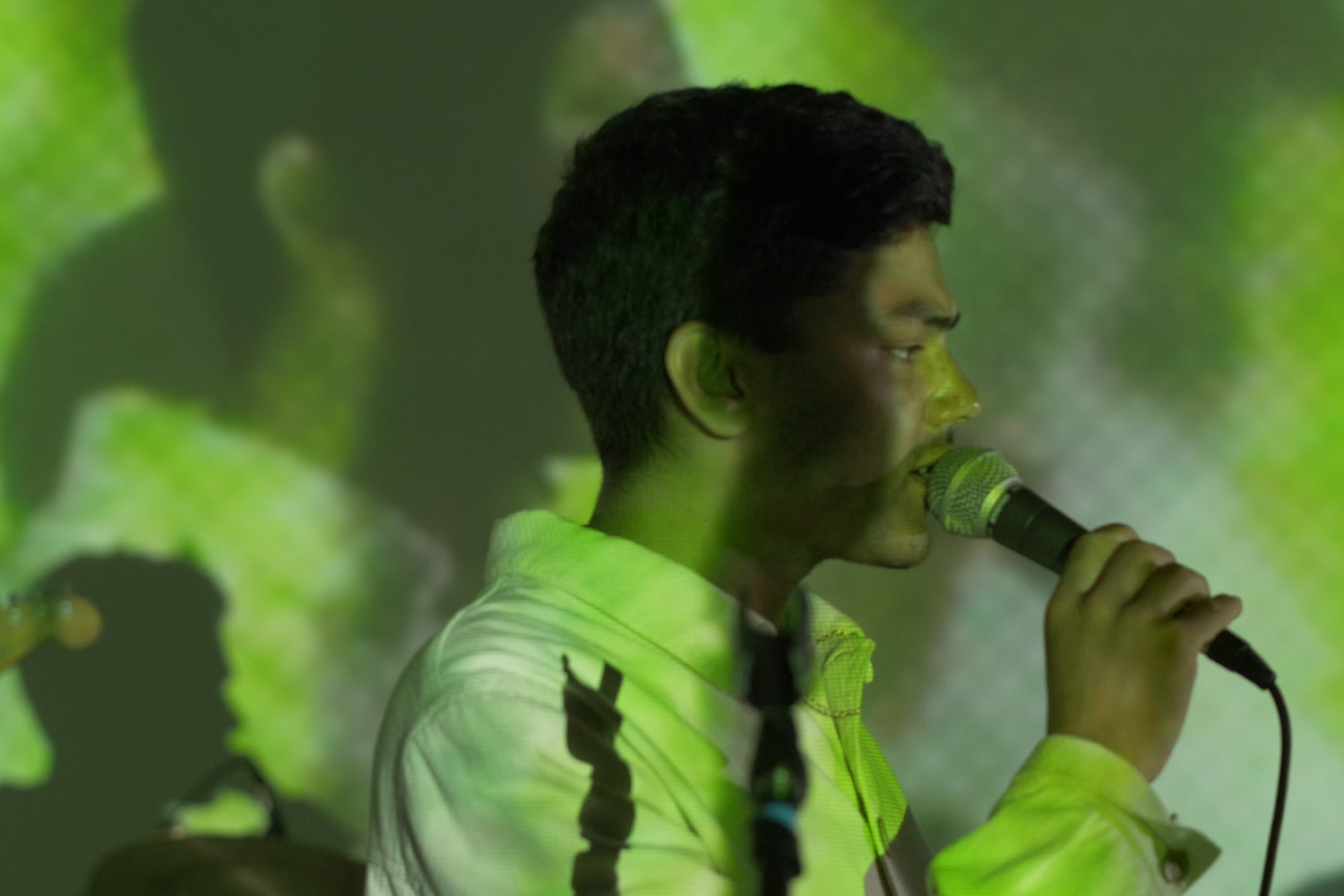 Jamie Isaac performs Doing Better and Maybe ++videos++