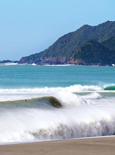 Surfing in Japan: The 6 best surf spots of the country