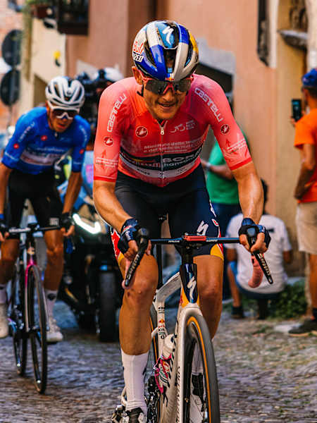 Giro Next Gen: Tuckwell Takes Second After a Great Fight