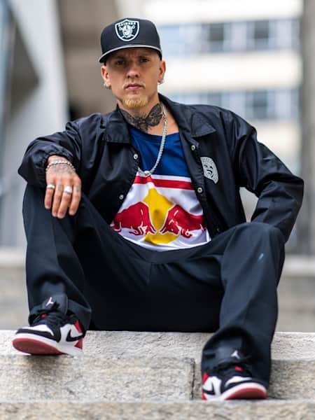 How to improve your popping dance skills: Poppin'C tips