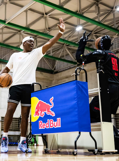 Lethal Shooter and a robot: technology meets basketball