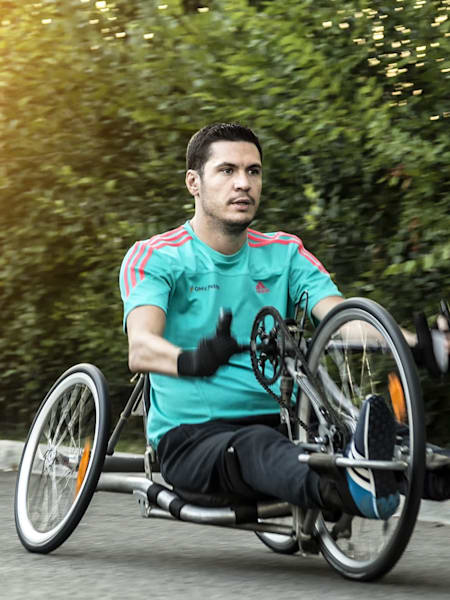 Filmul Mai departe: George Baltă își joacă propriul rol