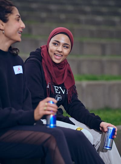 Anusha Samia: Panna fodbold