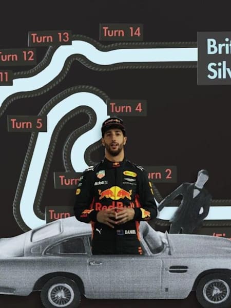 British F1 GP: Ricciardo laps Silverstone in a slot car
