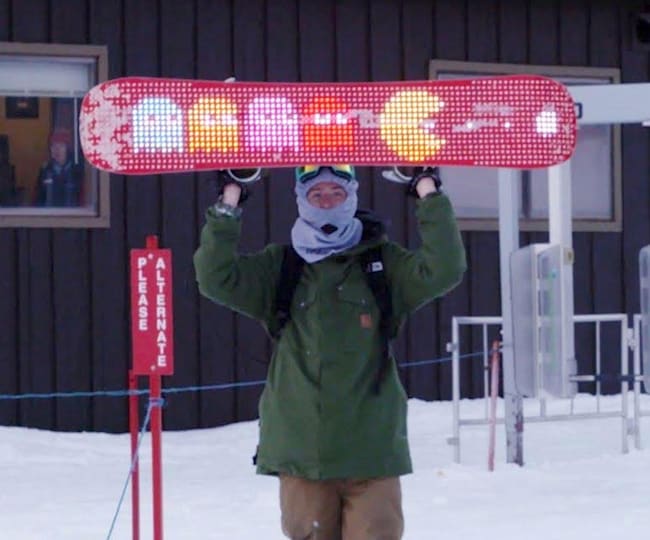 Signal Snowboards créé un snowboard recouvert de LED