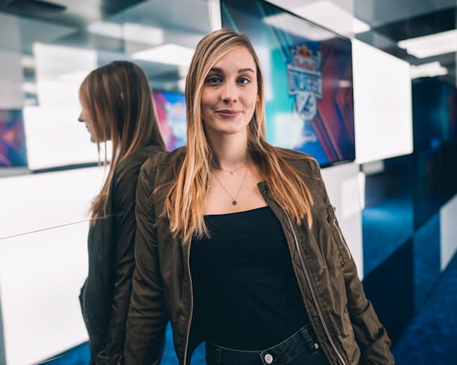 Red Bull Solo Q: LoL tournament caster Sjokz interview