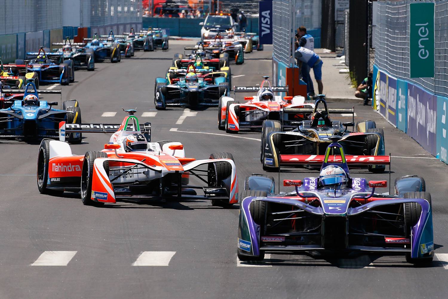 Formule E vs F1 : Quelles sont les différences ? F1