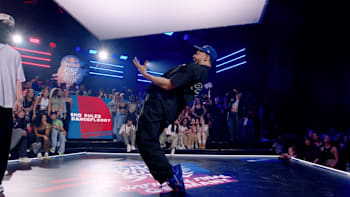Avemoves vs JR Game: Dance-Battle: Red Bull Dance Your Style