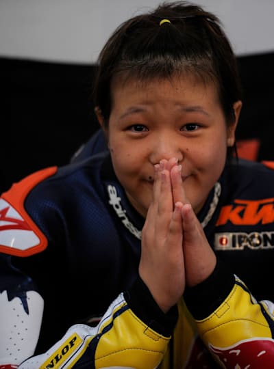 Blog | Yui Watanabe enjoying time at home