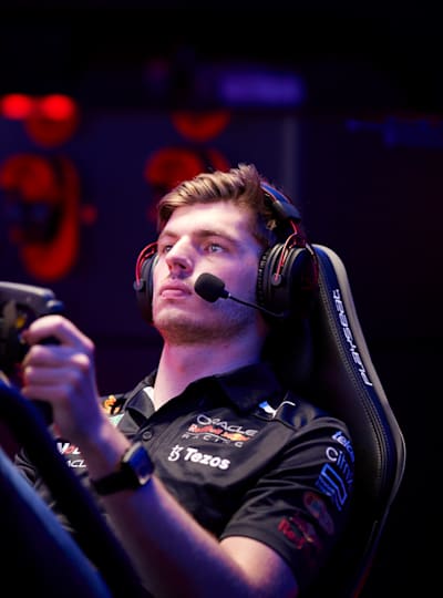 Comment Max Verstappen pratique le sim racing | F1