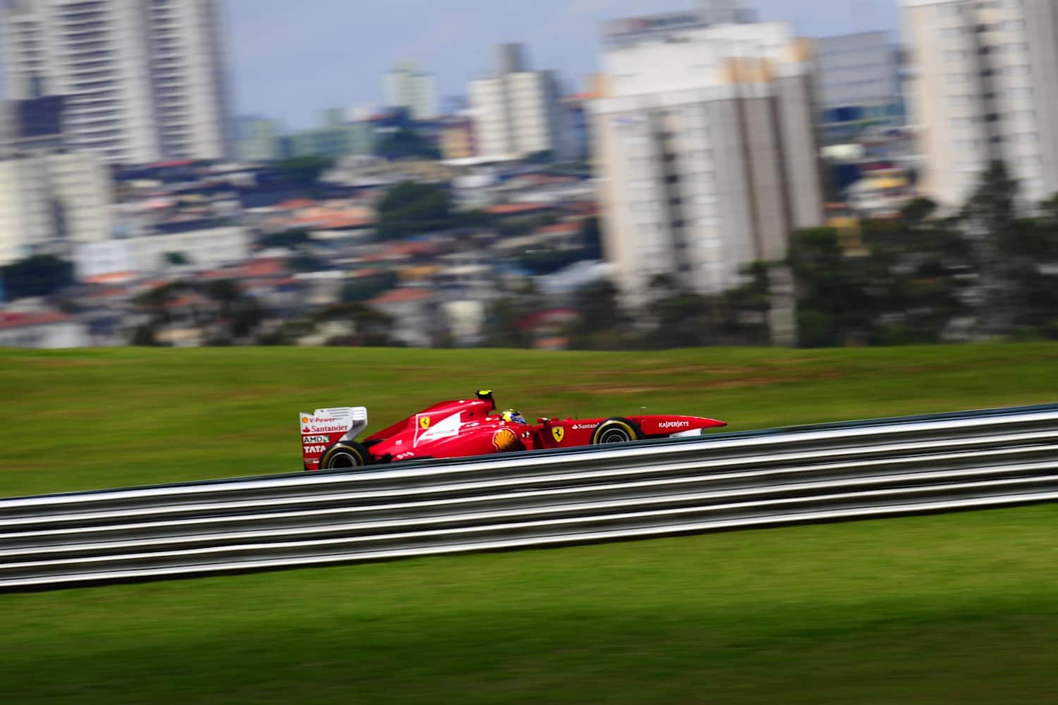 Video: Virtual lap of Interlagos with Felipe Massa