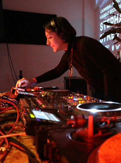 Cannibal Radio: Ο ελληνικός σταθμός κλείνει 9 χρόνια