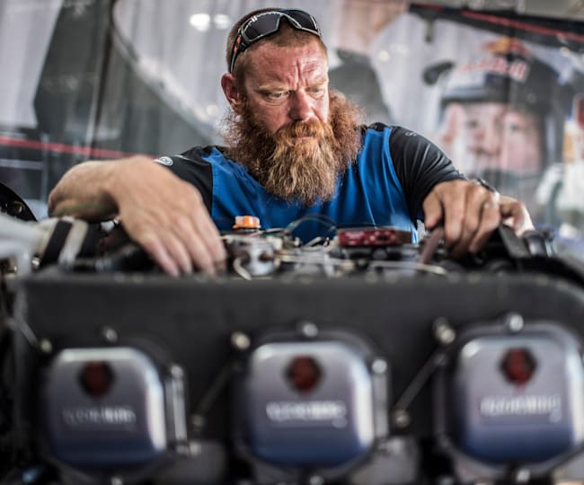 Red Bull Air Race: Jim Reed +++best tech talk videos+++