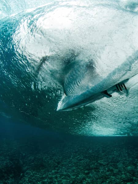Hit & Run: See 5 Teahupo'o waves from the Tahiti Pro