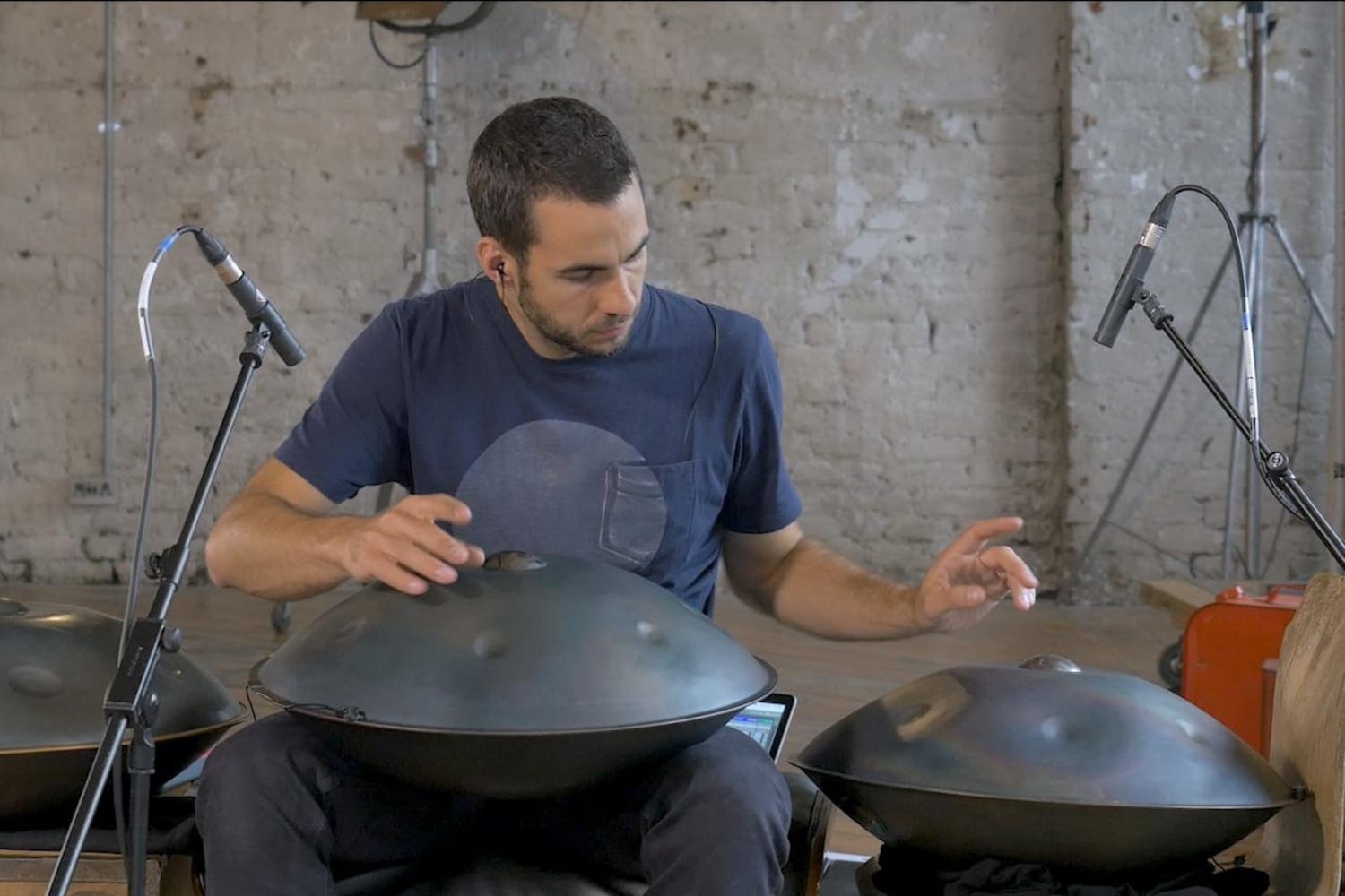 Exclusive session with handpan musician Manu Delago