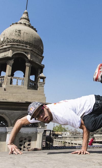 Lilou: B-Boy – Red Bull dancer profile