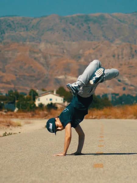 Rise of the B-Girls: Jeskilz from Cypher Adikts – video