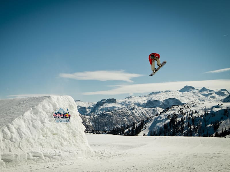 Billy Morgan shares snowboard training routine