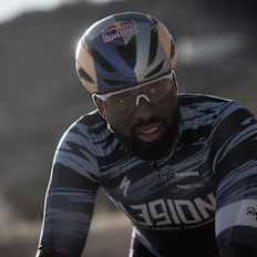 Crit Racing: What is criterium road race racing