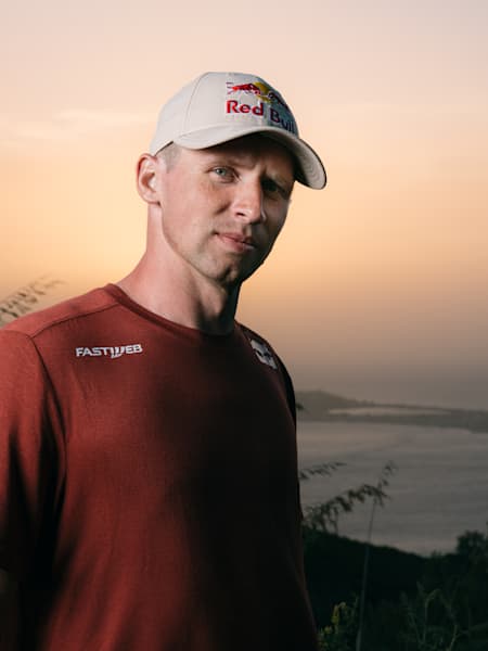 Jaan Roose, lo stretto di Messina e una slackline: info