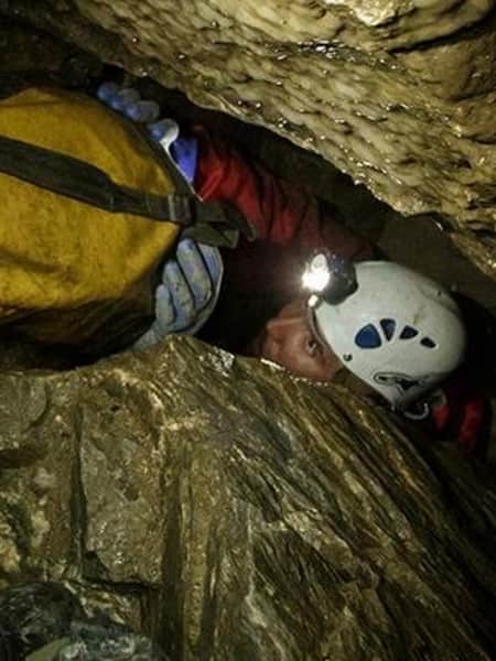 Make you feel claustrophobic: 60-second cave clip