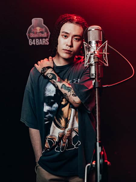 VIGORMANインタビュー『どんなビートに乗ってもおれが歌えばジャンルはVIGORMAN』｜レッドブル