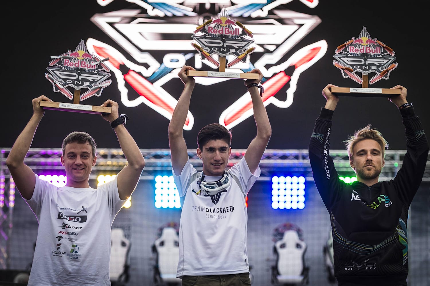 Alle Highlights vom Red Bull DR.ONE +++ VIDEO