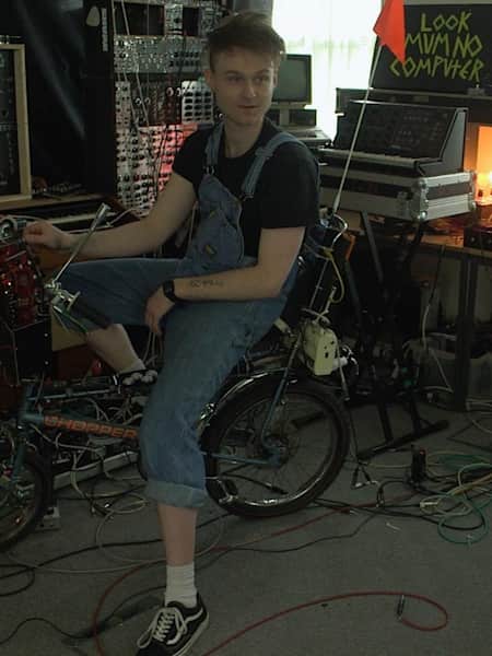 LOOK MUM NO COMPUTER: Techno synth bike 2.0 **Video**