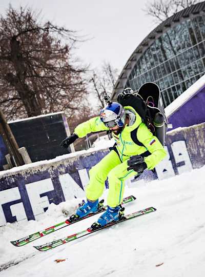 Filip Flisar mit dem Jetpack durch Maribor Video 2017