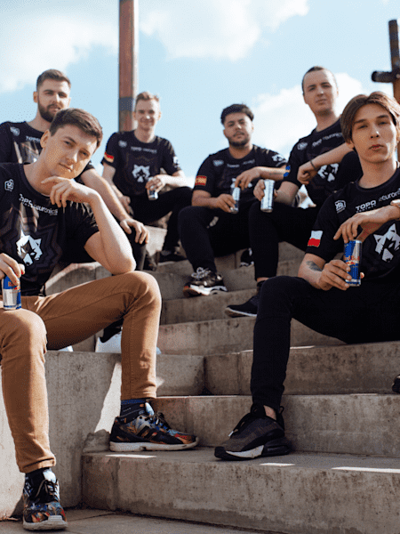 Kas naujo pas IRON WOLVES?