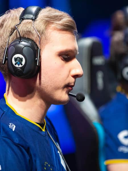 LoL Worlds 2018 G2 Esports Invictus Gaming