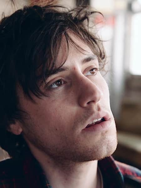 Max Jury performs an exclusive see hear now session