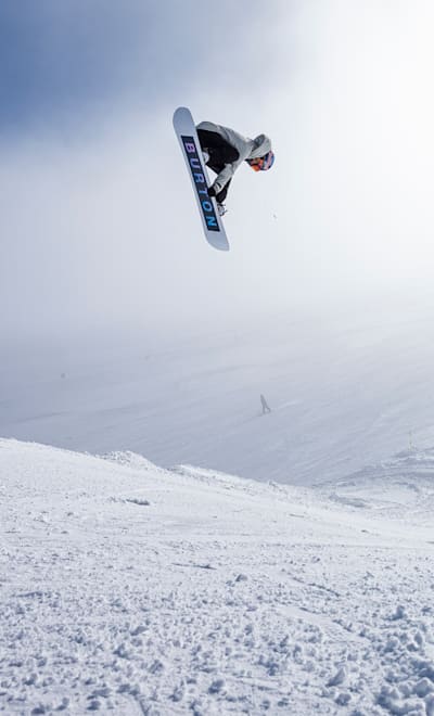 アンナ・ガッサー｜スノーボーダー｜レッドブル・アスリート