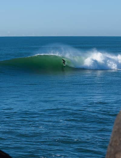 How to choose the right surf spot for beginners