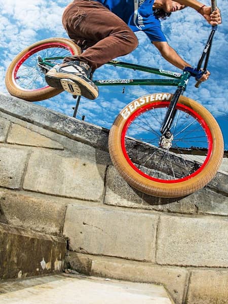 Julian Molina: Meet the one-legged BMX rider