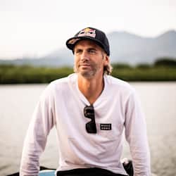 Brian Grubb: wakeskating by drone – video & photos