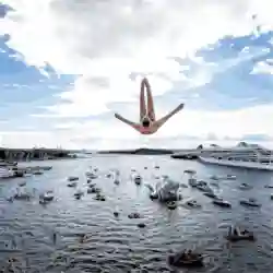 Archie Biggin soars at Red Bull Cliff Diving Oslo