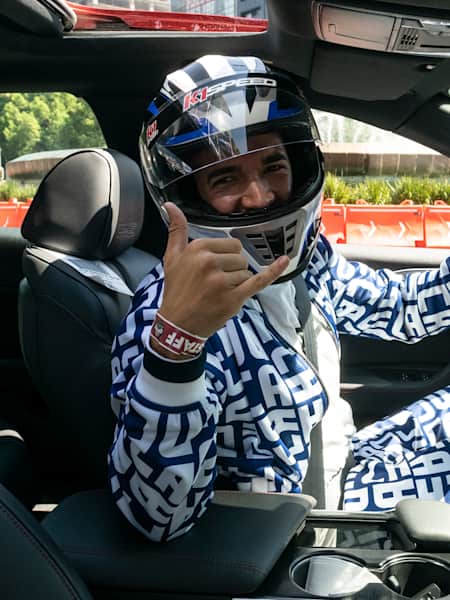 6 momentos de Juca con Red Bull