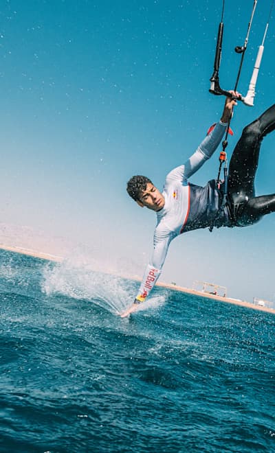 Omar Modrek: Kitesurfing – Red Bull Athlete Profile