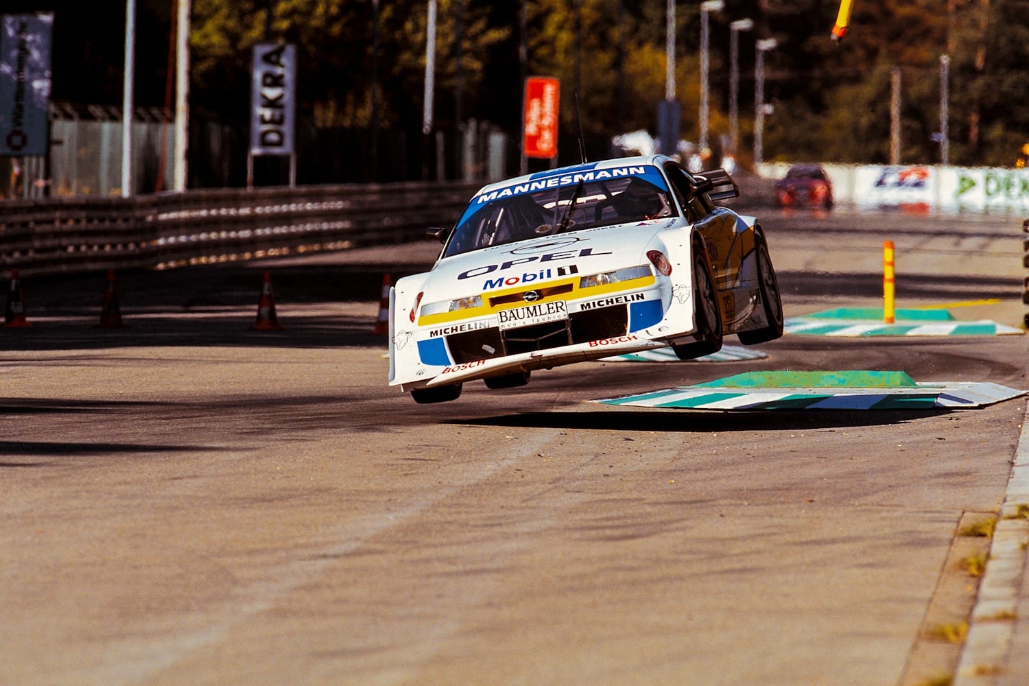 DTM - La historia de Opel (1ª parte), Calibra, Omega