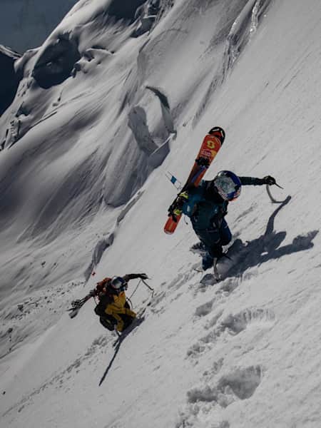 Race the Face: Giant slalom race in Swiss Alps +video+