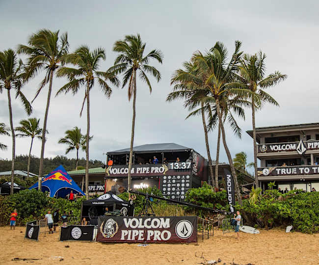 The Other Guys, Live From the Volcom Pipe Pro Day 4