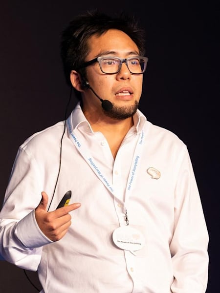 Interviu cu Robin Kwong, jurnalist la Financial Times