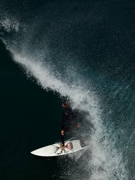 Andrew Mooney: Taking Off big wave surf slabs *Video*