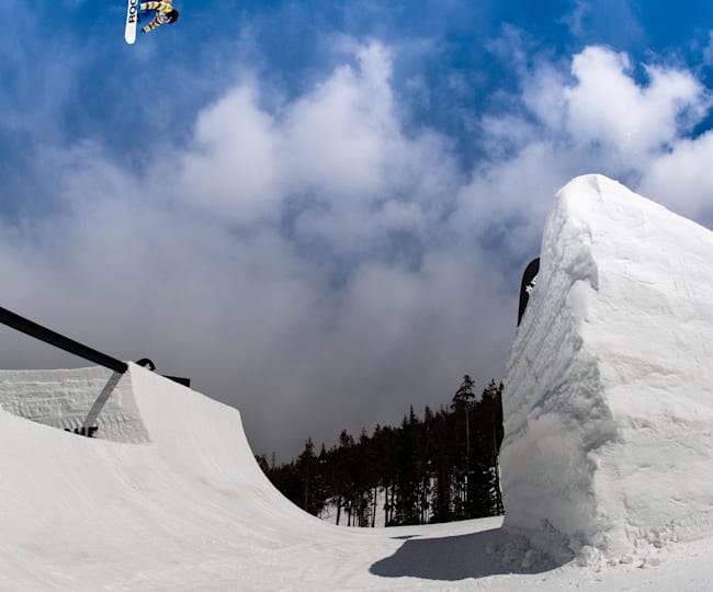 World’s best all-terrain snowboarders – Austen Sweetin
